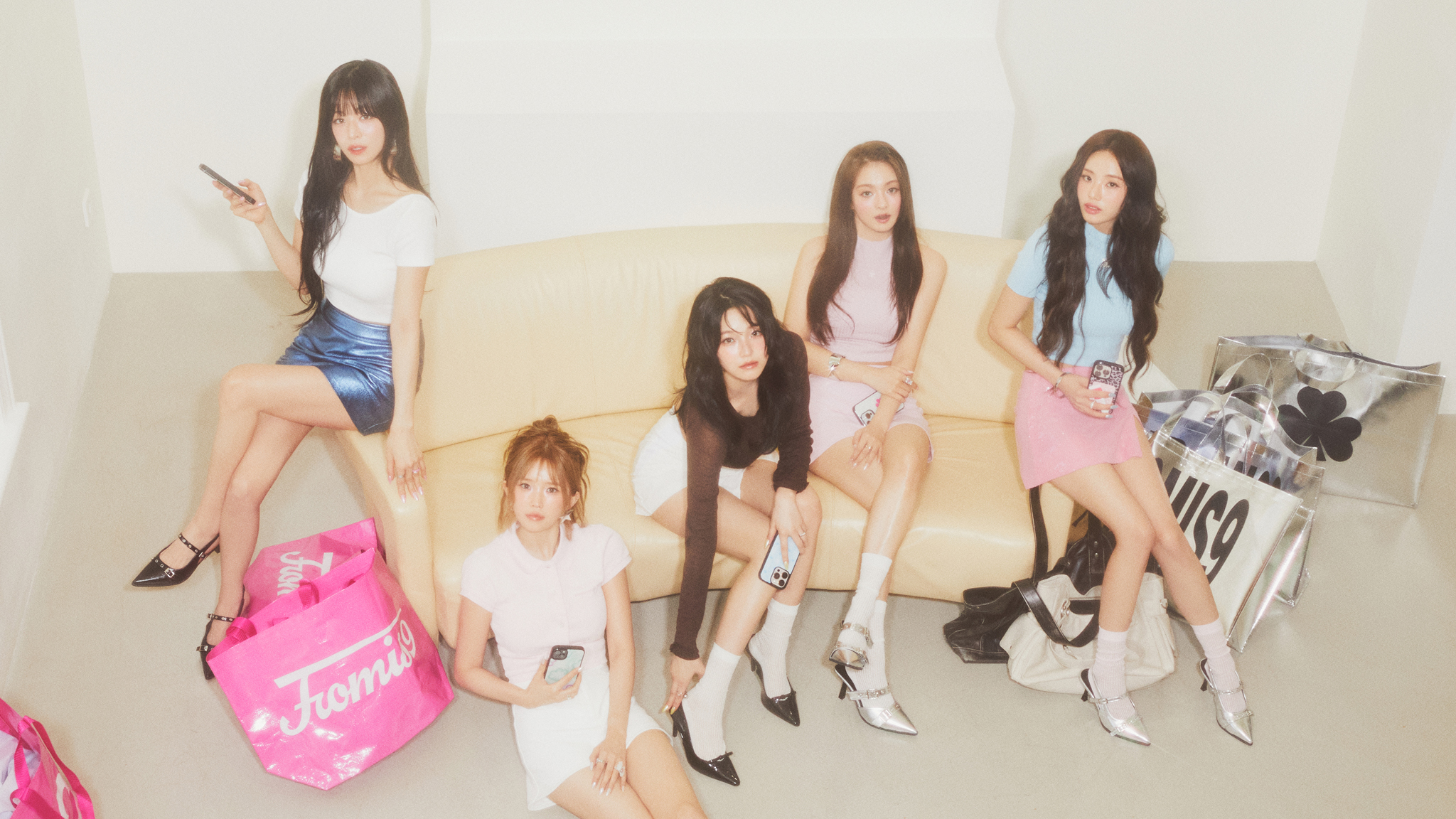 fromis_9 Rilis Foto Konsep untuk Album Mini “From Our 20’s” – KoreanIndo