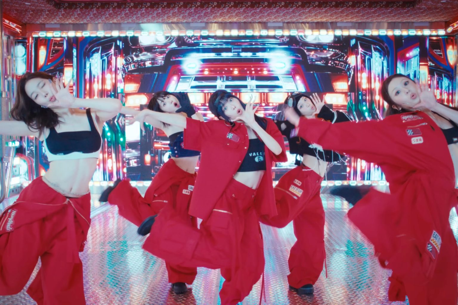 LE SSERAFIM Ungkap Teaser untuk Video Musik “SPAGHETTI” – KoreanIndo