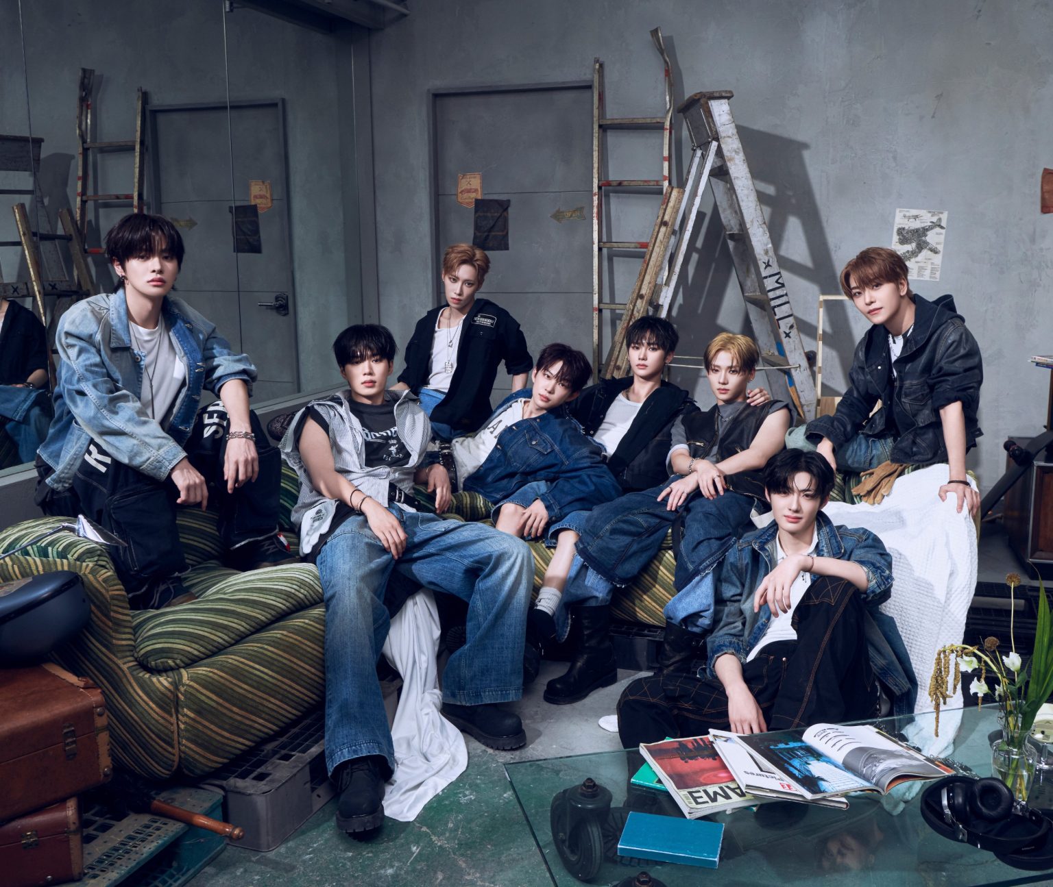 ALPHA DRIVE ONE Bagikan Foto Konsep Terbaru untuk Lagu Utama “FREAK ...