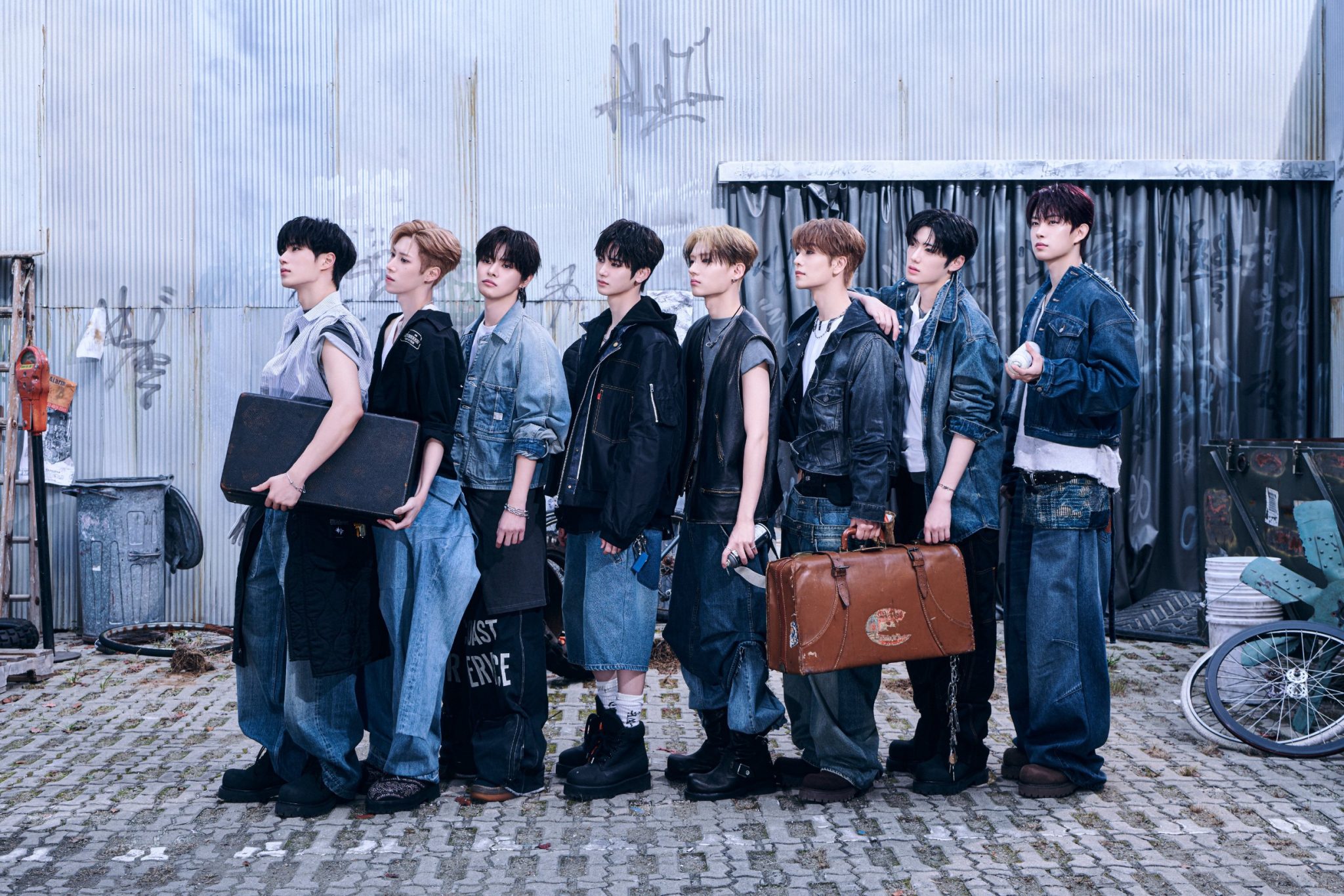 ALPHA DRIVE ONE Bagikan Foto Konsep Terbaru untuk Lagu Utama “FREAK ...